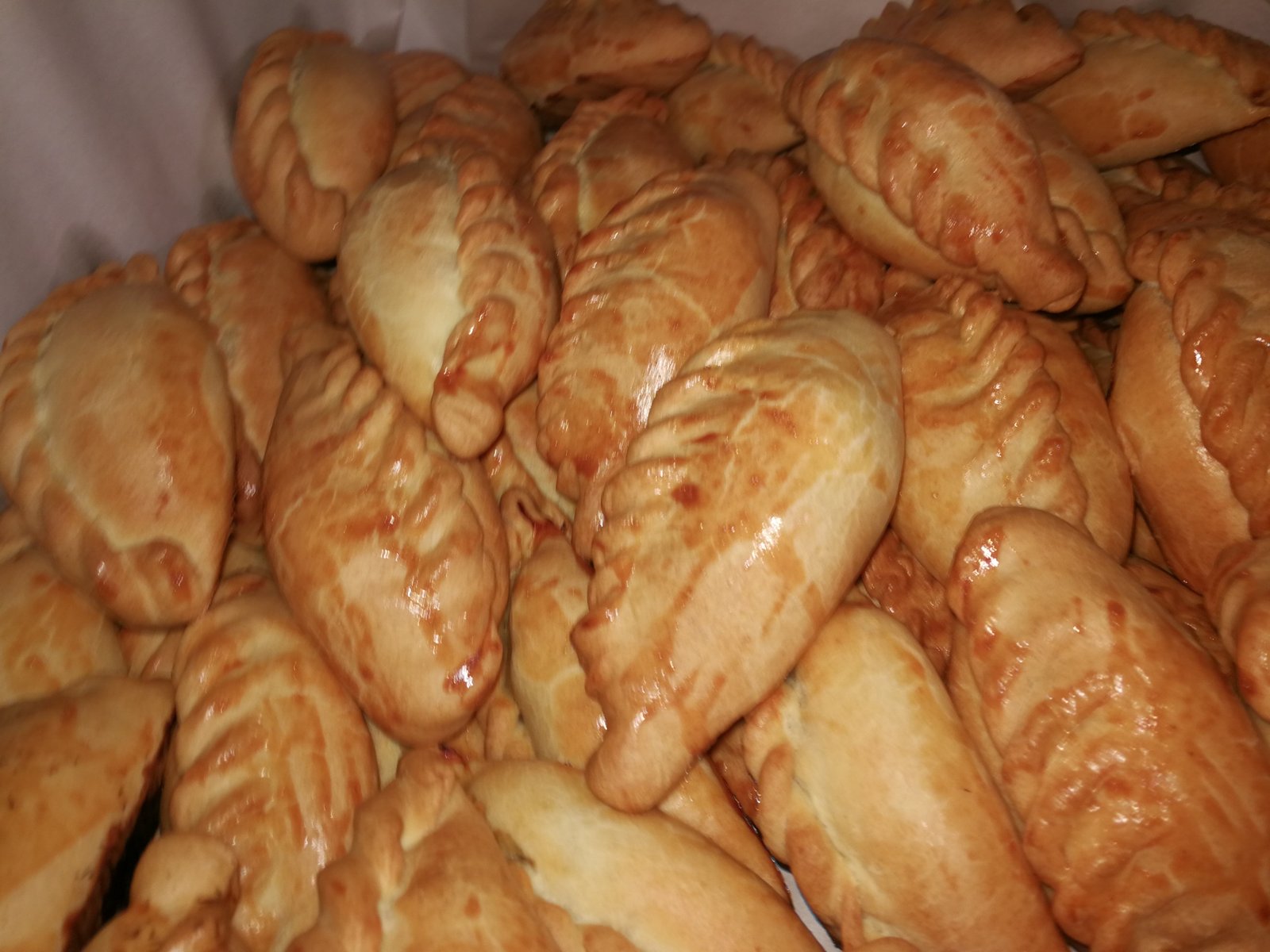 KIBINAI. Senoji tradicija.Jokio šaldymo. Kibinai gaminami ir iš karto ...
